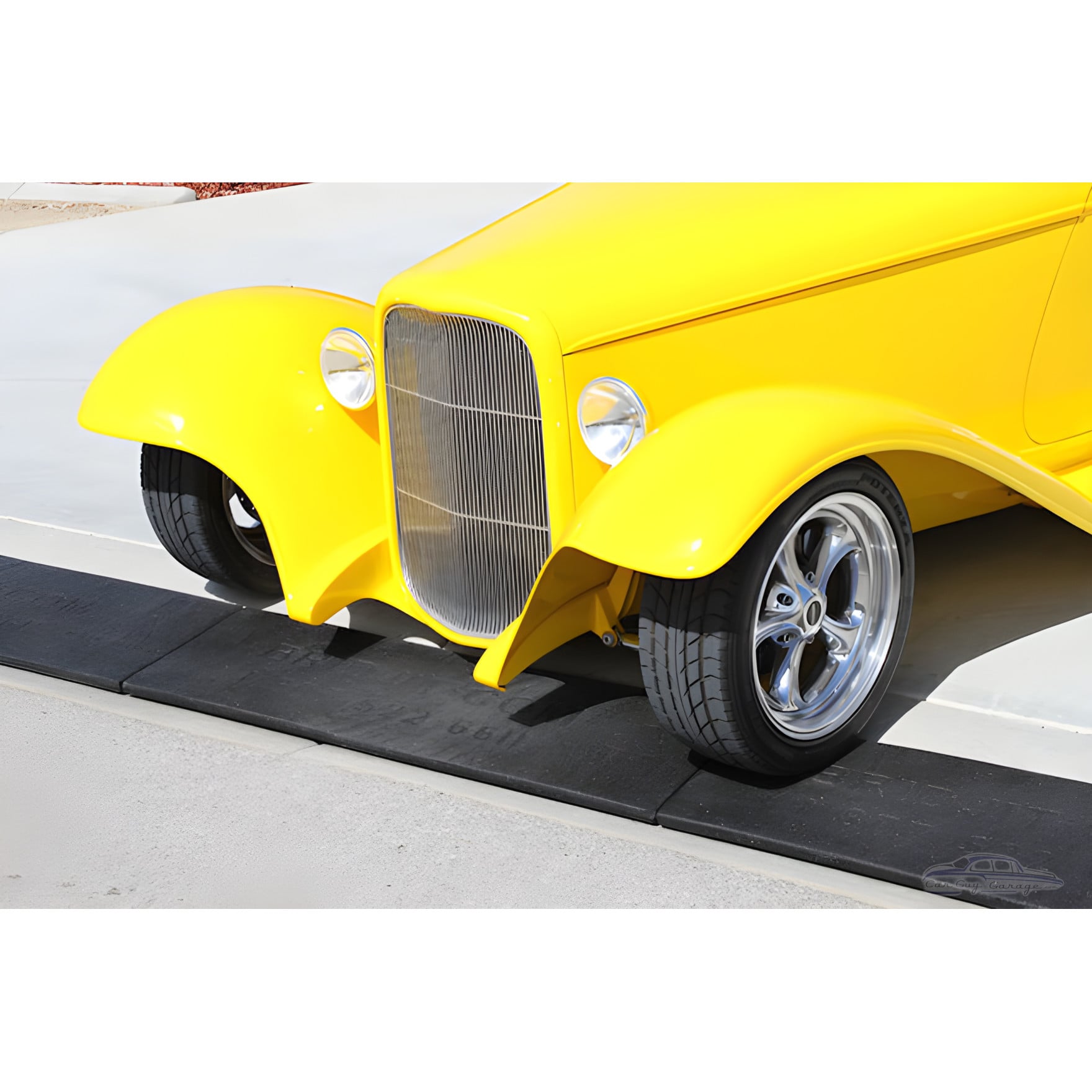 Durable Driveway Curb Ramp - Easy Install, 25,000 lbs Capacity