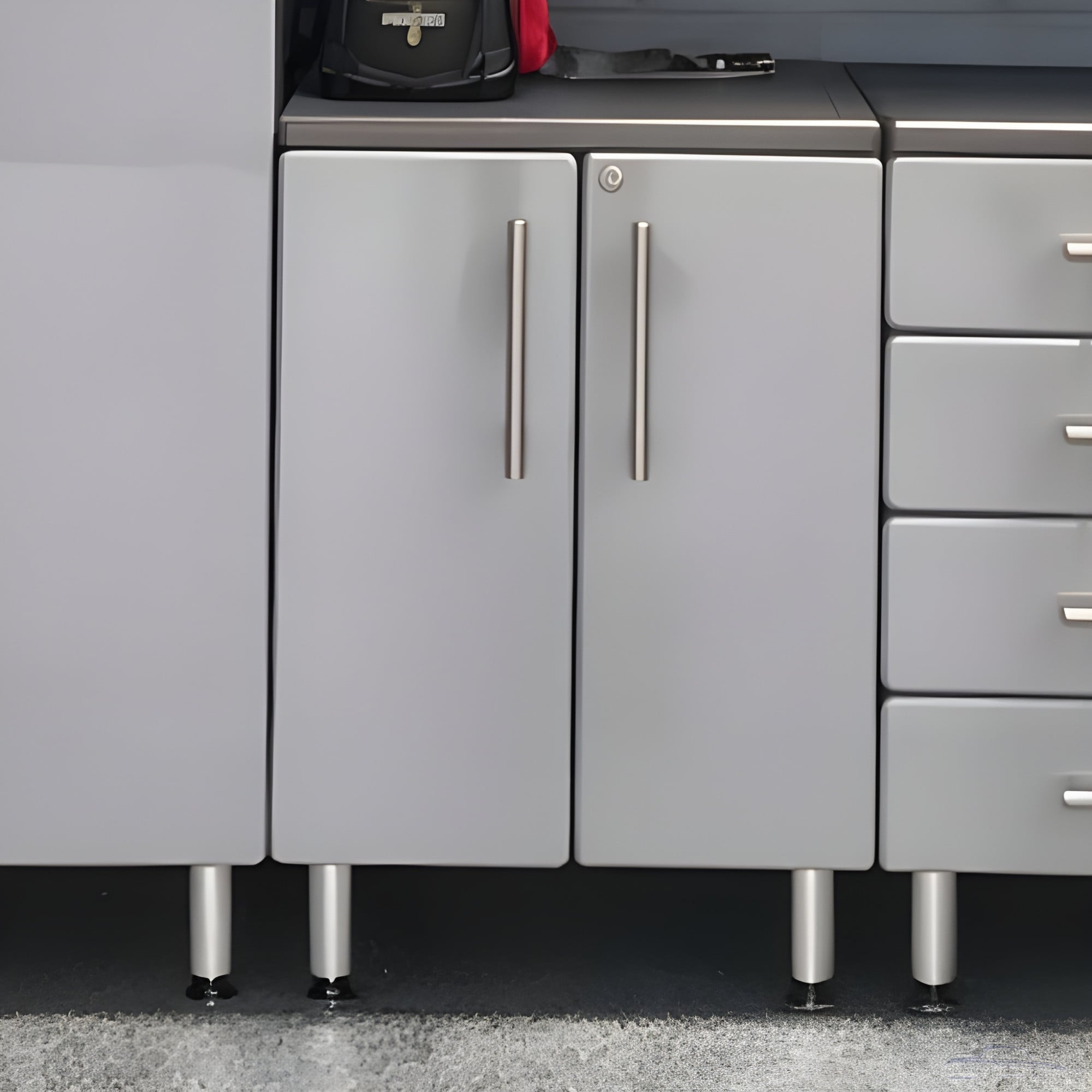 Silver Modular 11 Piece Kit with Bamboo Worktop for Garage