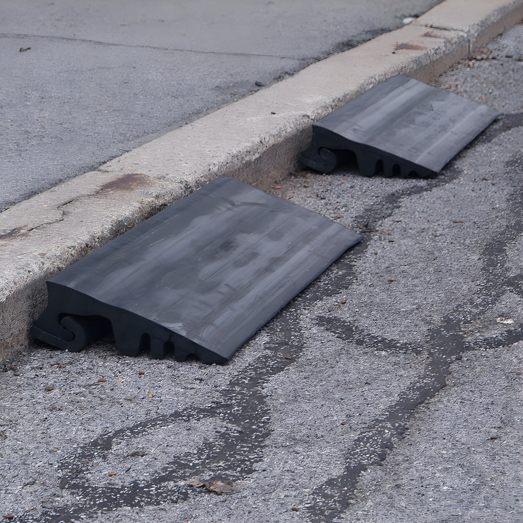 12ft Long 4in Tall 90 Degree Curb Ramp - Durable Rubber Solution