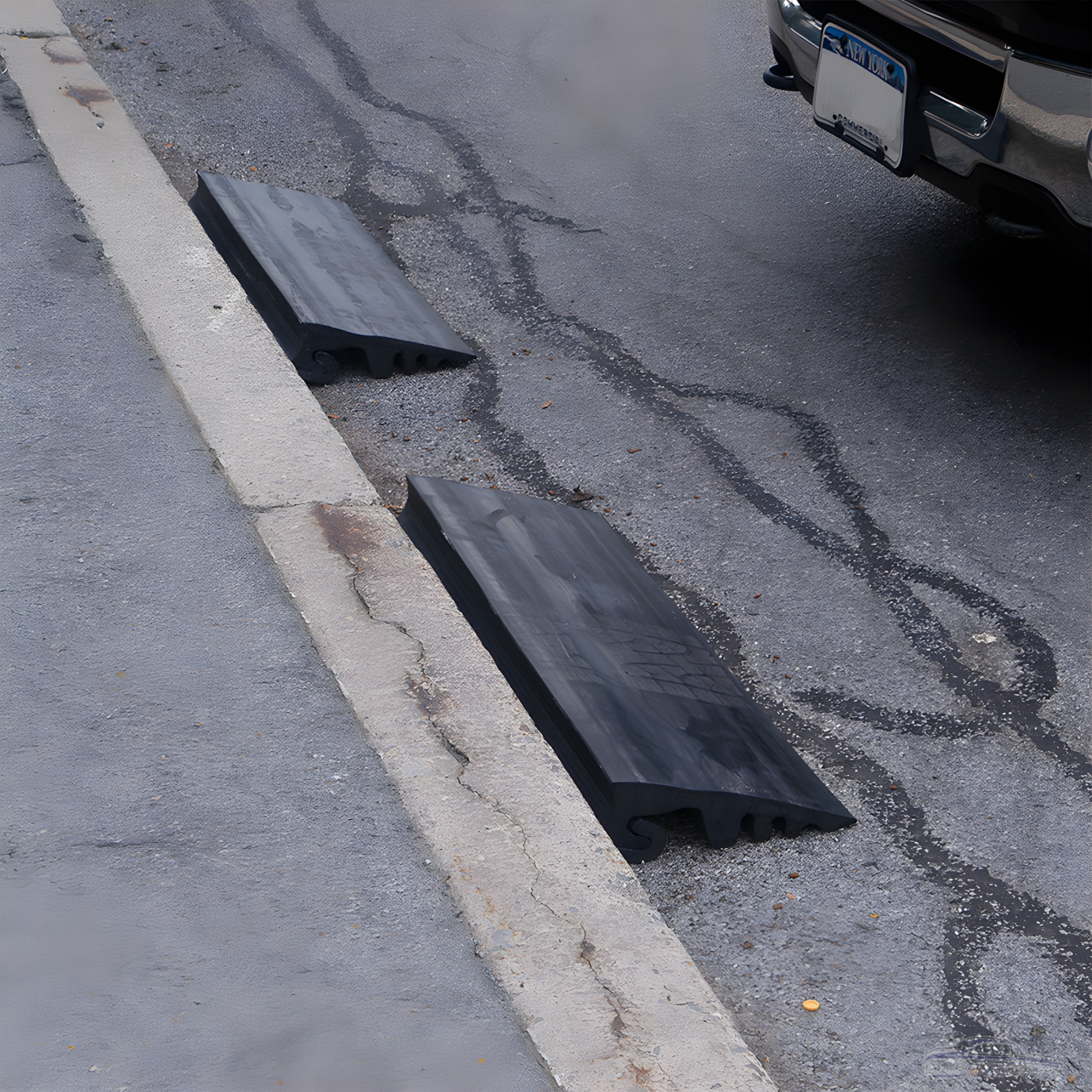 12ft Long 4in Tall 90 Degree Curb Ramp - Durable Rubber Solution