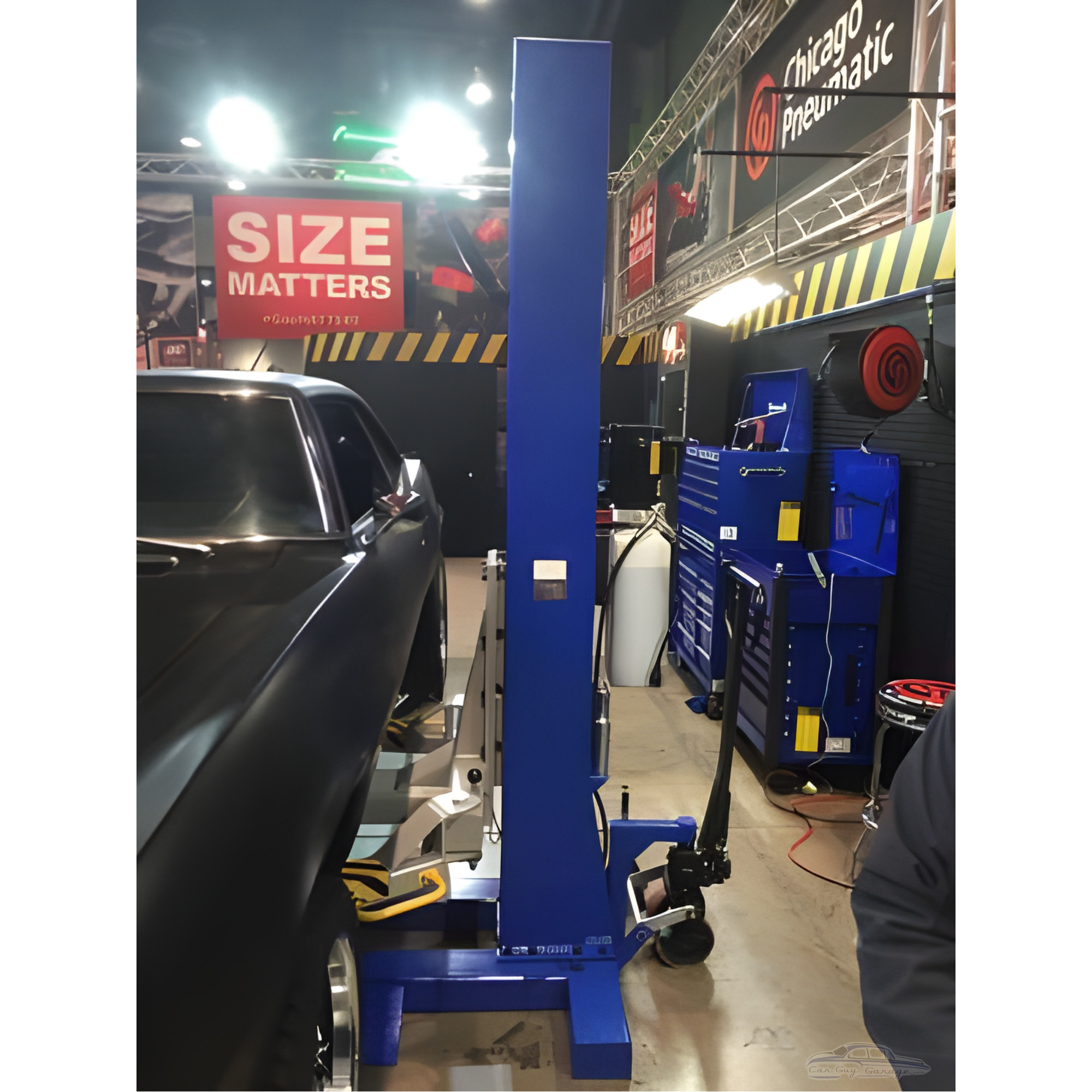 Mobile Single Post Car Lift - 6000 lbs Capacity, Low Profile