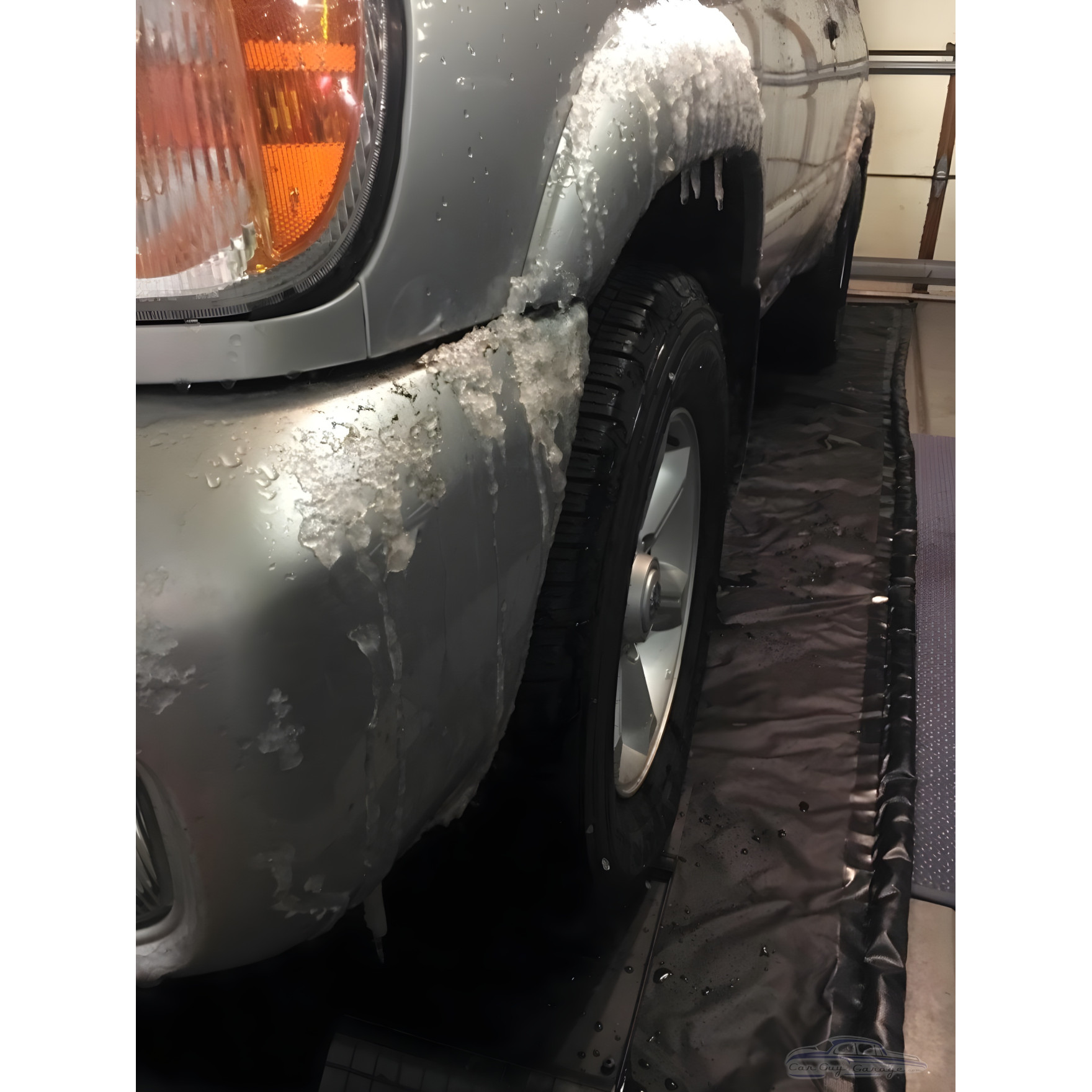 Raised Edge Garage Floor Mat - Keep Your Garage Clean & Tidy